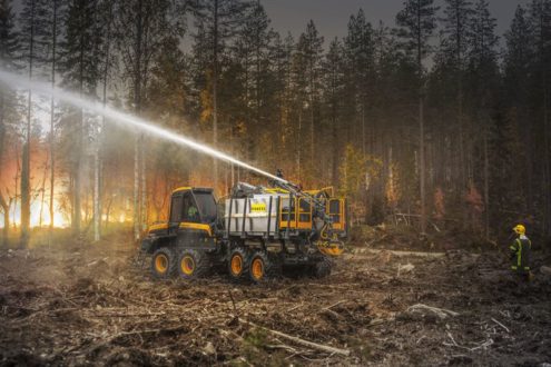 Forestry machine fights wildfires - Forest.fi